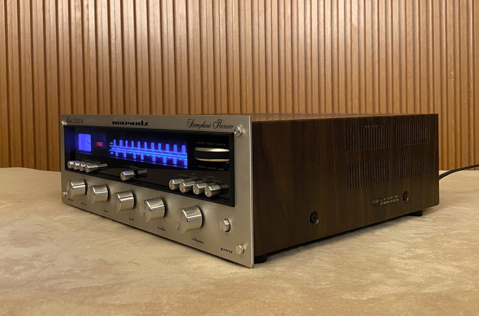 Marantz 2220B receiver-Fully restored - 1 year WRT