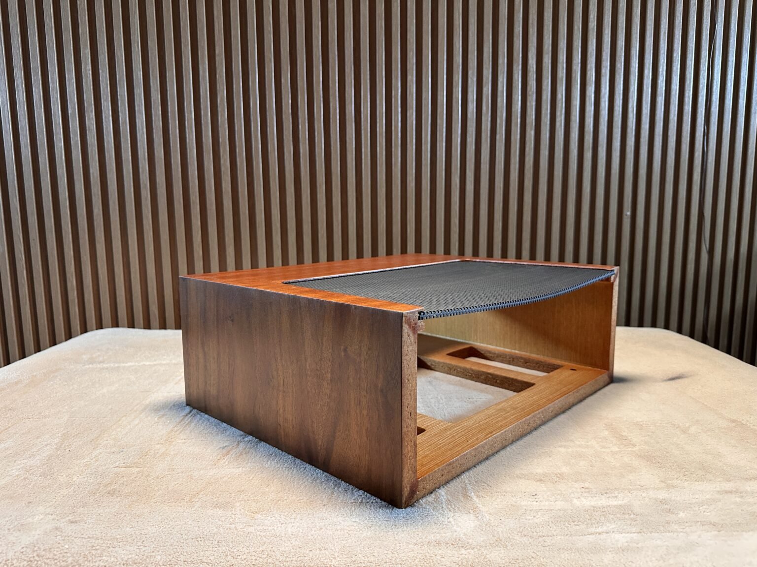 MARANTZ WC-22 YELLOW WALNUT AMPLIFIER CASE - HQaudios