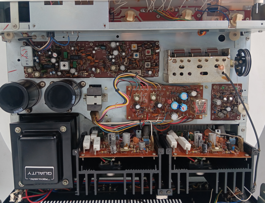 REALISTIC STA-2000 RECEIVER - HQaudios